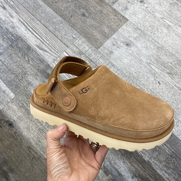 UGG | Shoes | Ugg Womens Goldenstar Clog Chestnut Brown 138252 | Poshmark